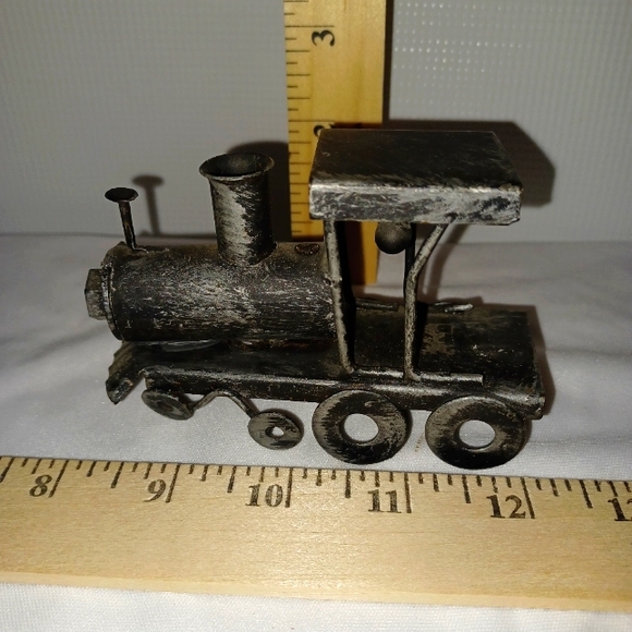 Art | Vintage Folk Art Metal Steam Engine Locomotive Train Figurine ...